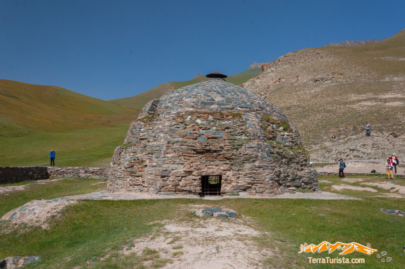 Караван-сарай Таш-Рабат