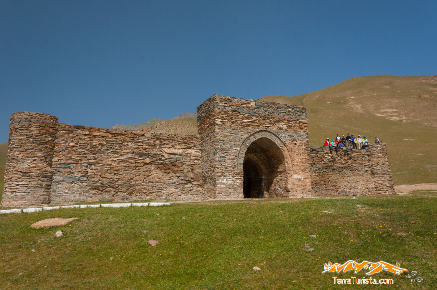 Караван-сарай Таш-Рабат